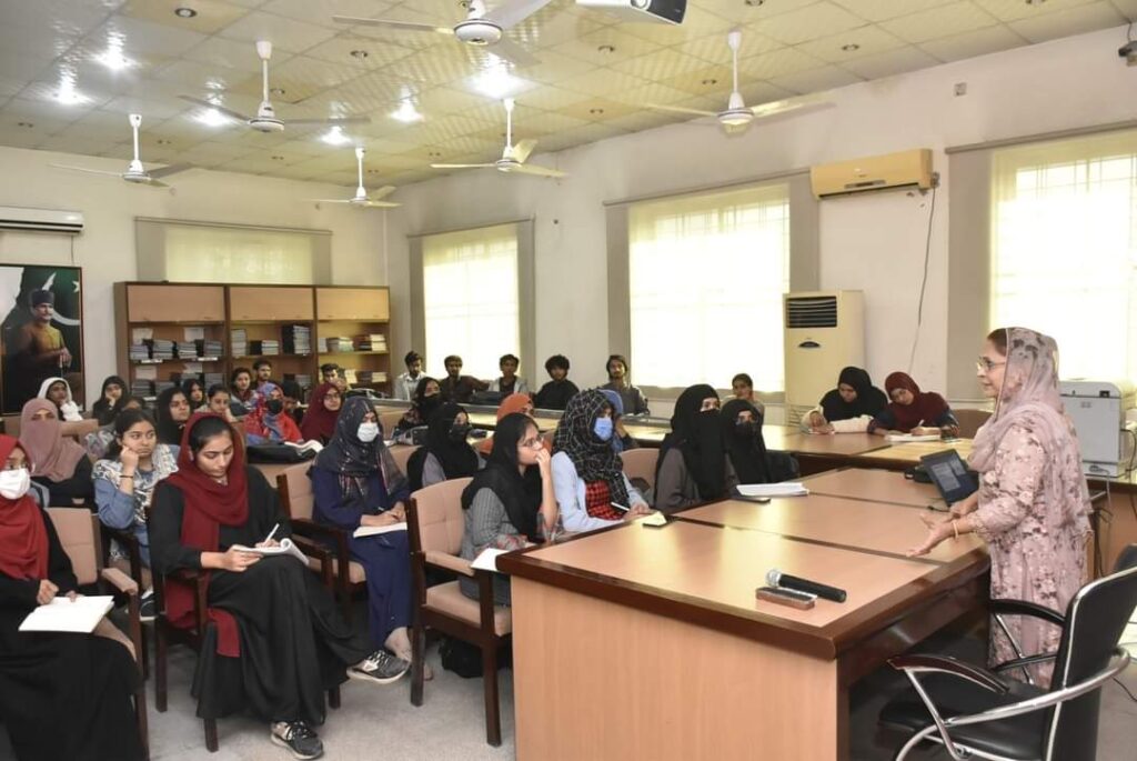 Guest Lecture on Lower Order Thinking (LOTS) to Higher Order Thinking ...